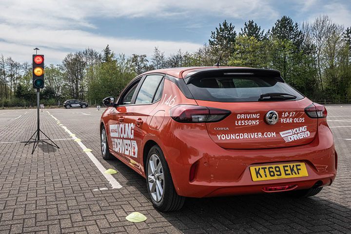 30 Minute Young Drivers Driving Lesson | Activity Superstore