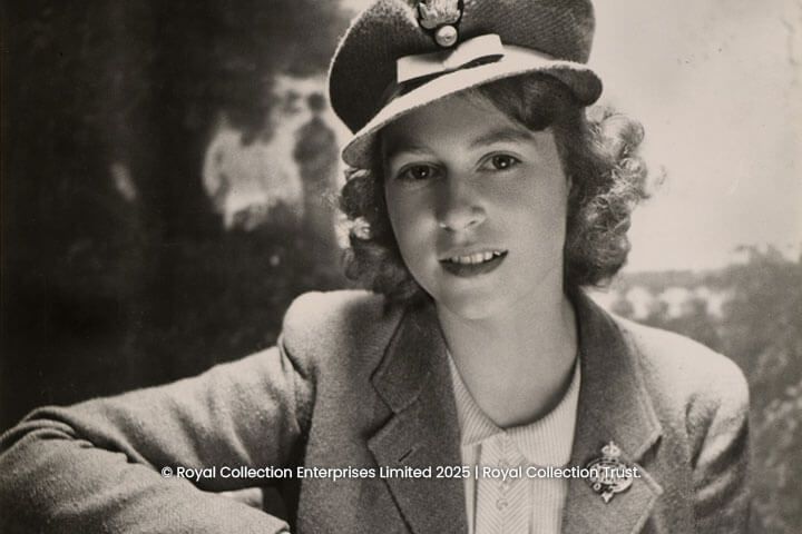 The King's Gallery London & Sparkling Tea at The Royal Horseguards ...