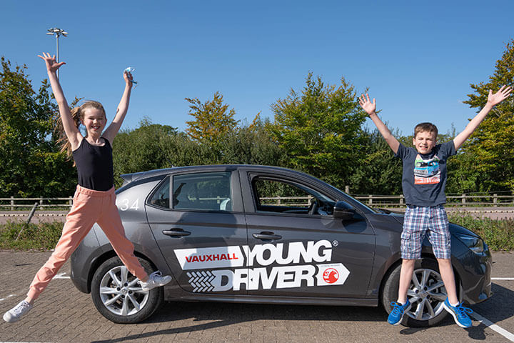 60 Minute Young Drivers Driving Lesson | Activity Superstore